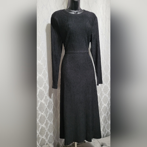 Seta T | Dresses | Seta T Longsleeved Midi Dress Black | Poshmark